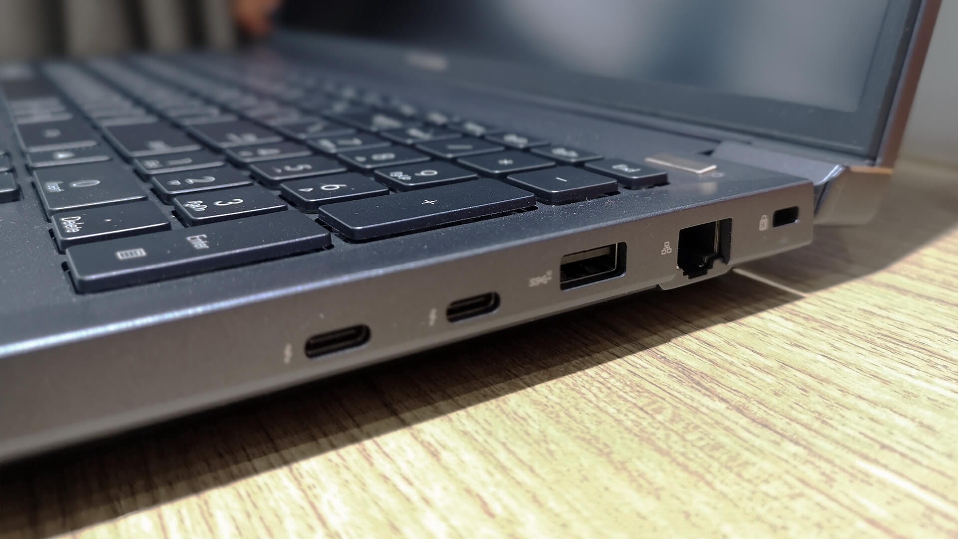 ASUS ProArt StudioBook Pro X (W730): Premium-looking mobile workstation ...