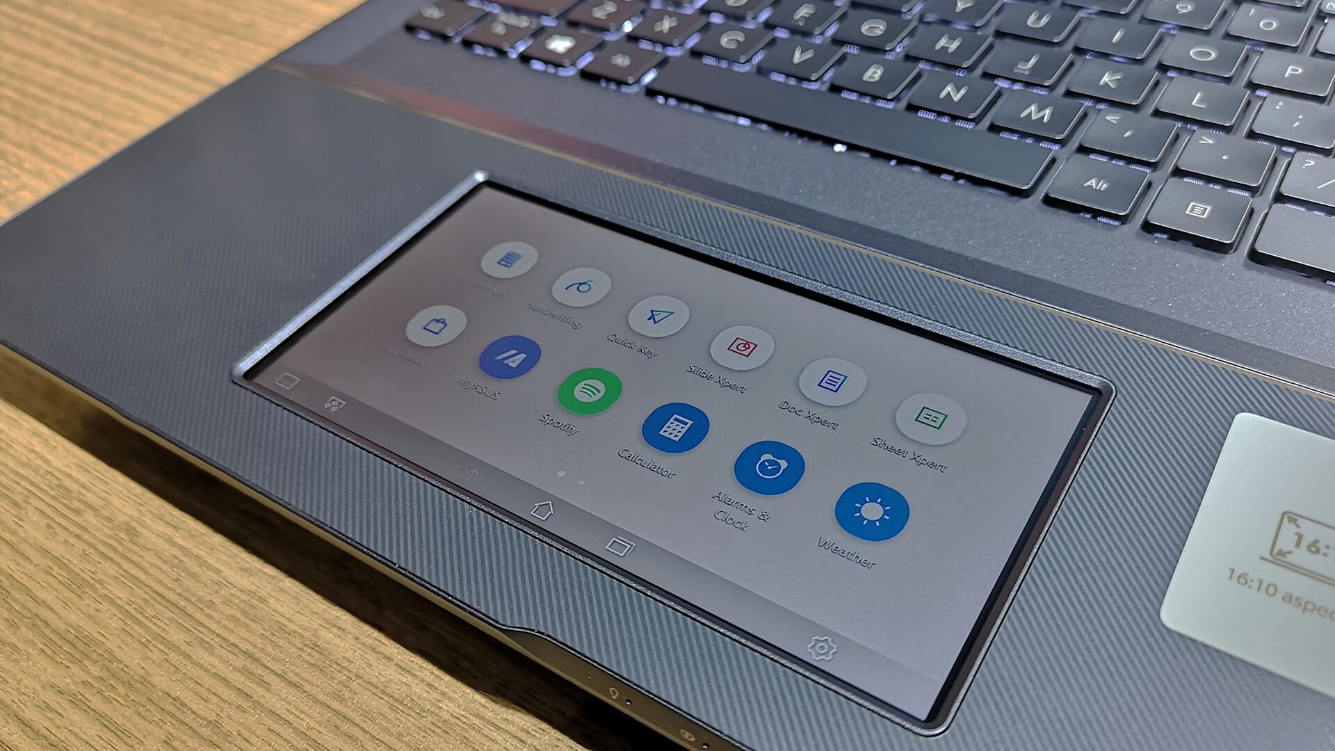 ASUS ProArt StudioBook Pro X (W730): Premium-looking mobile workstation ...