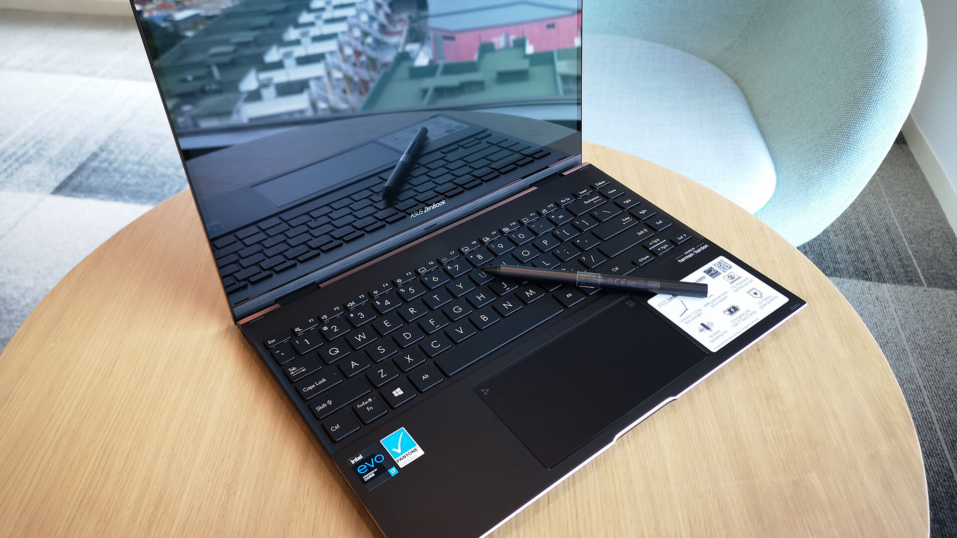 ASUS ZenBook Flip S: A premium convertible notebook with Intel's latest ...