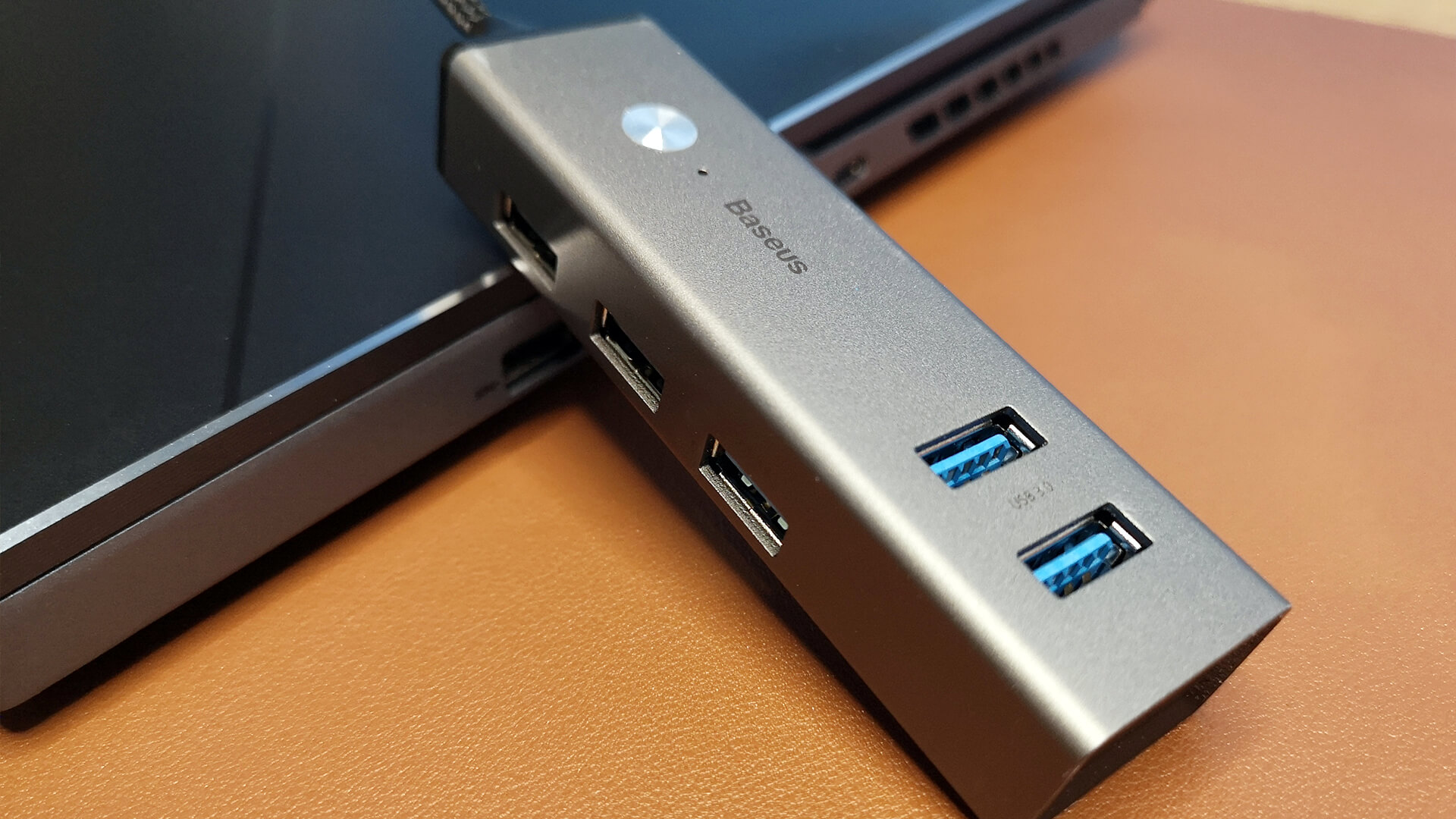 Baseus Cube HUB Adapter: Simple and sleek 5-port USB hub - Tech Edition