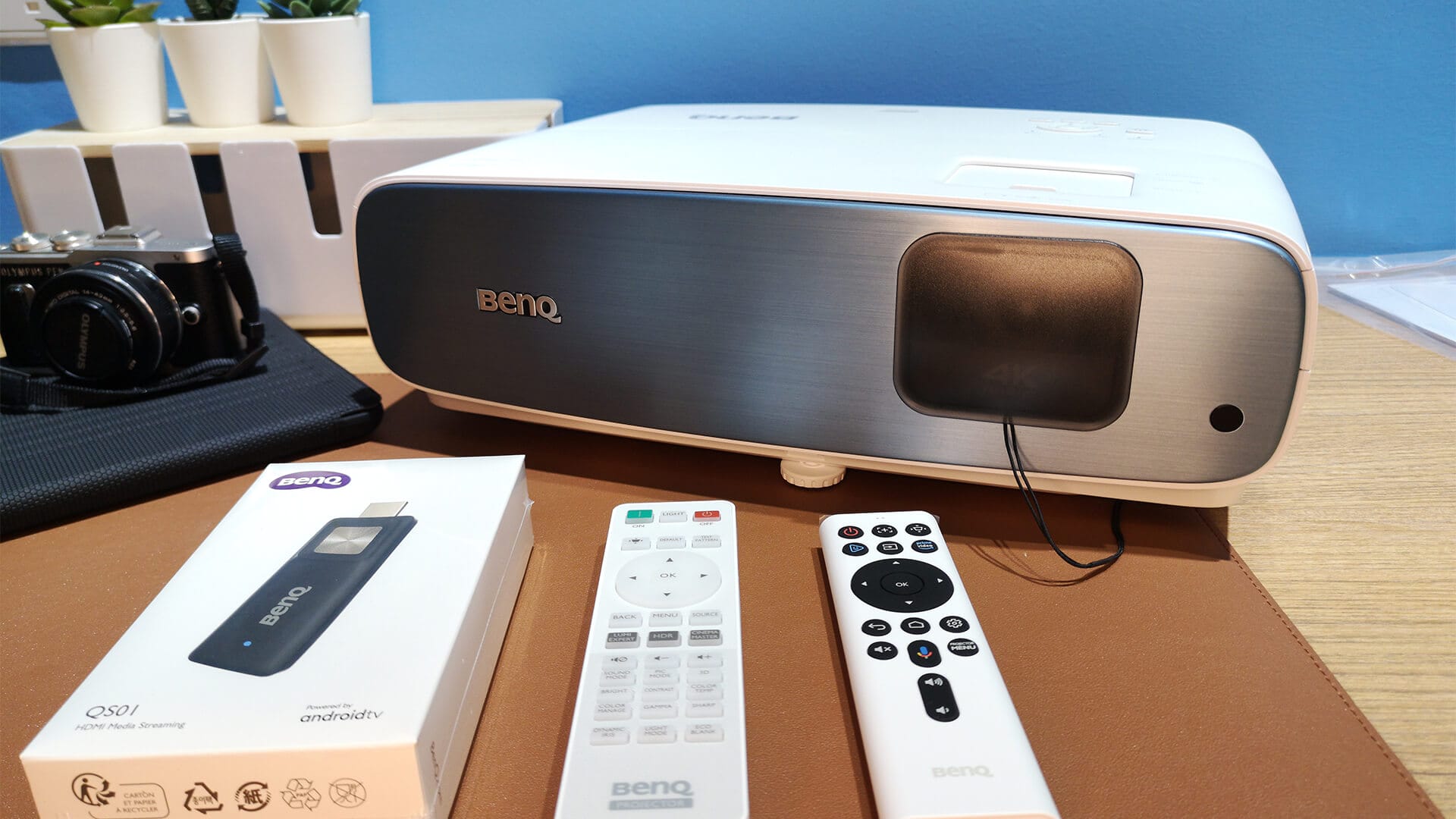 BenQ TK850i: True 4K HDR-PRO entertainment projector powered by Android ...