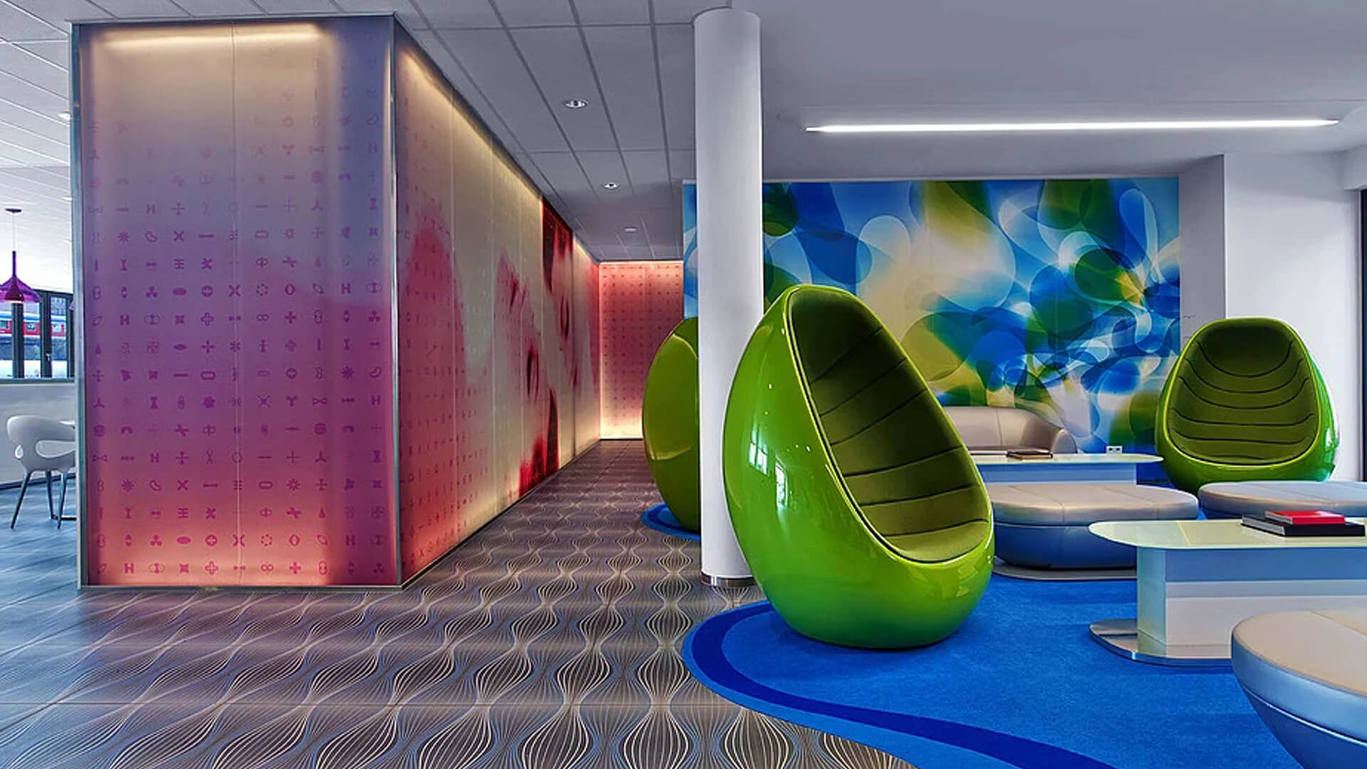 8 High tech hotels you must visit - Tech Edition