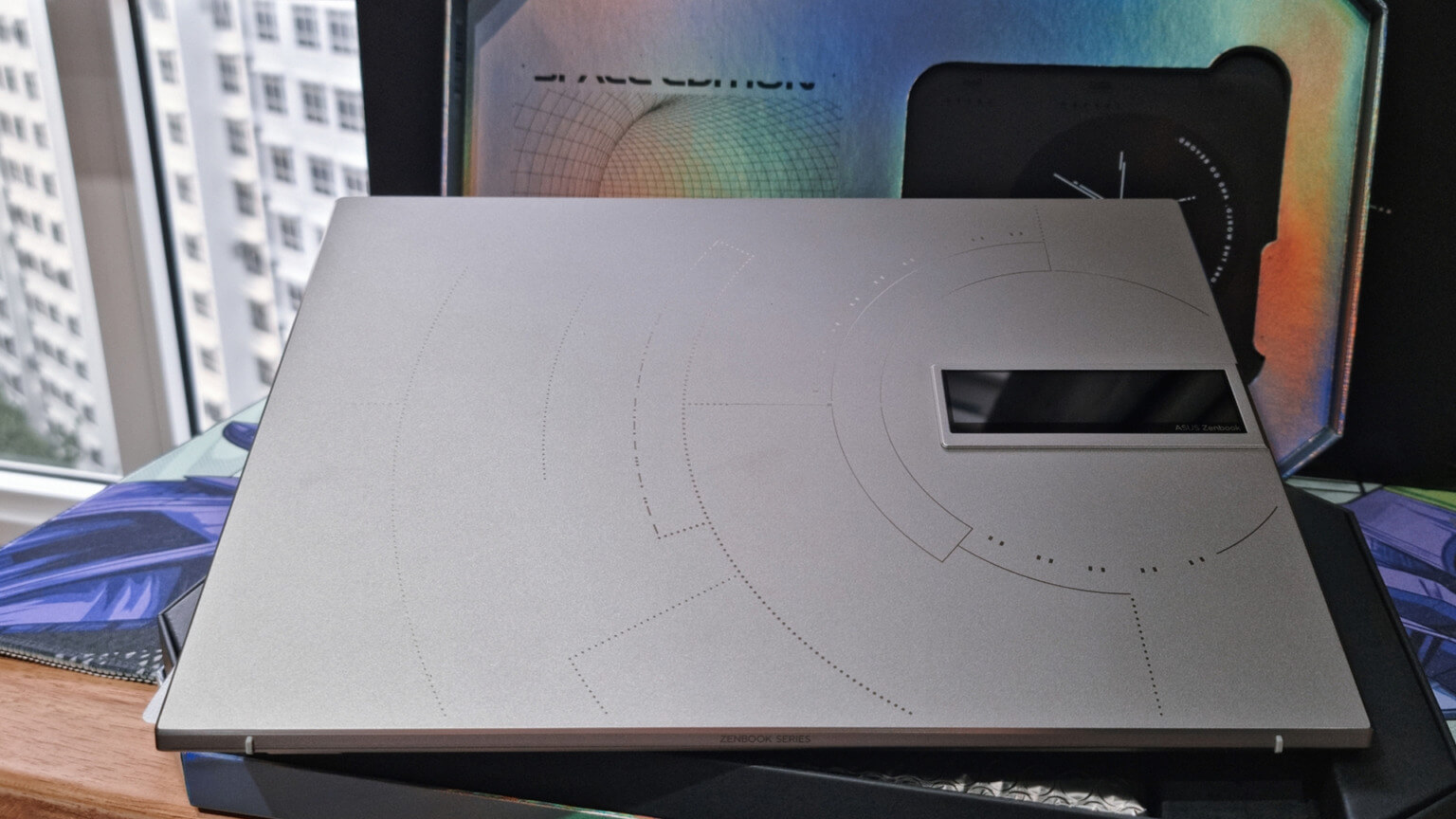 ASUS Zenbook 14X OLED Space Edition (UX5401Z): Special-edition laptop ...