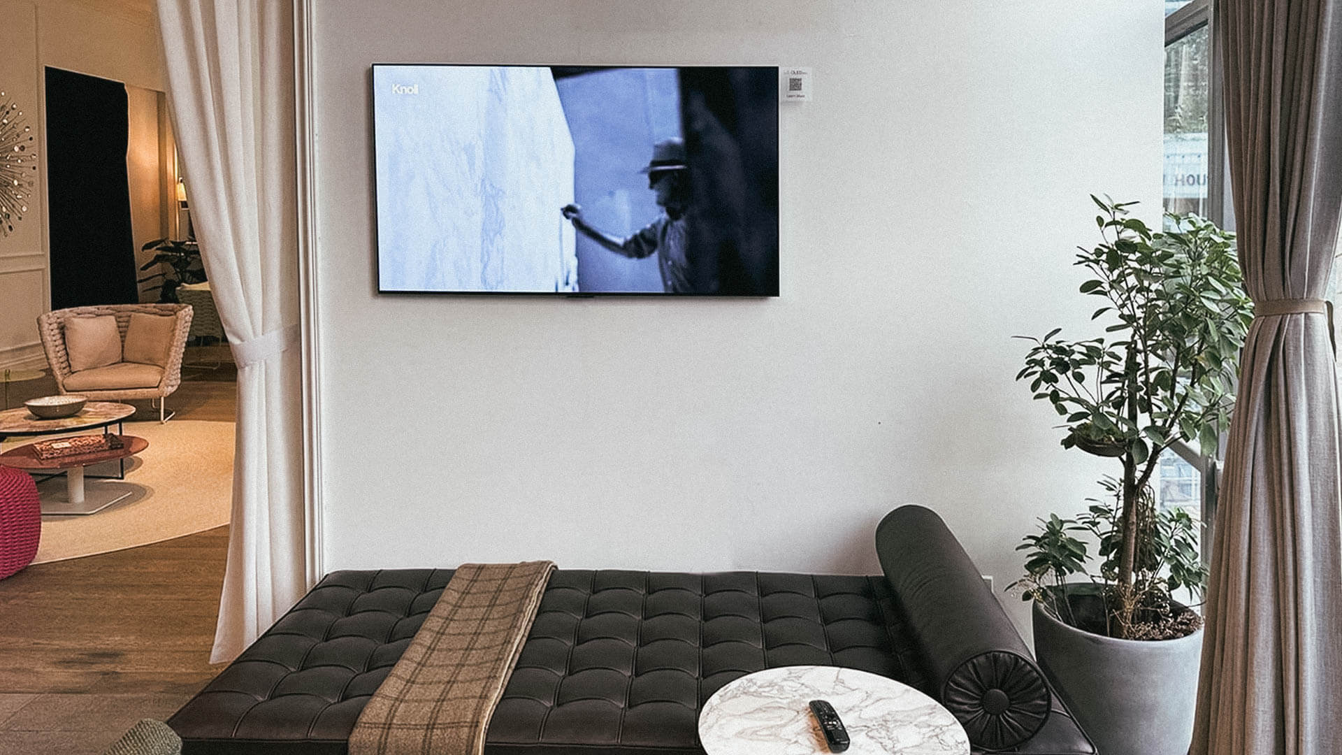 LG Electronics reinvents the home entertainment shopping experience ...