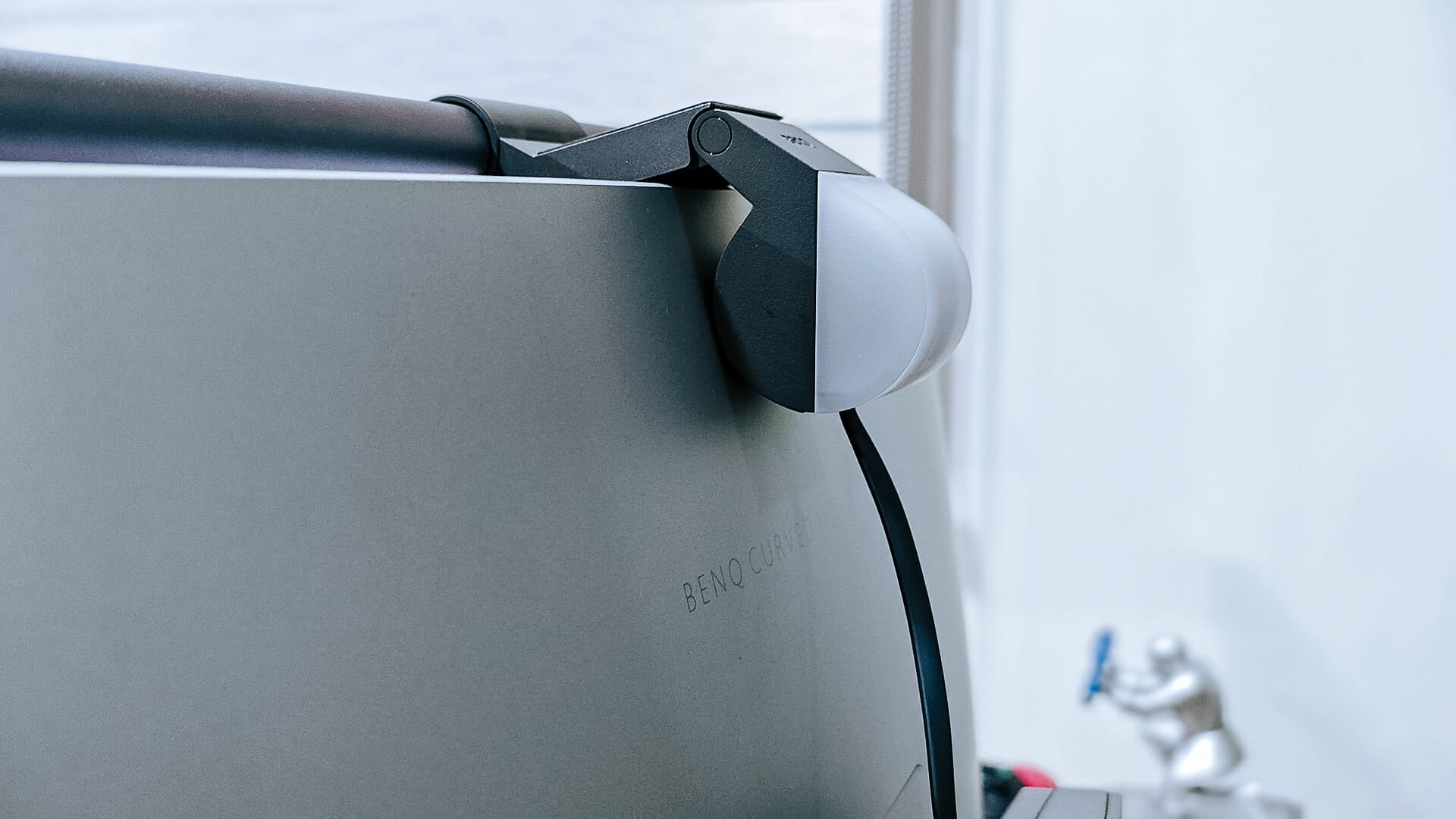 BenQ ScreenBar Halo review: A luminary leap in workspace lighting ...