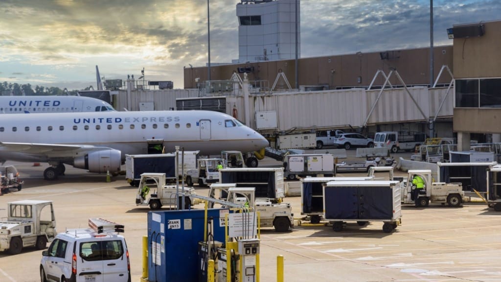 How United Airlines enhances passenger experiences with AI technology ...