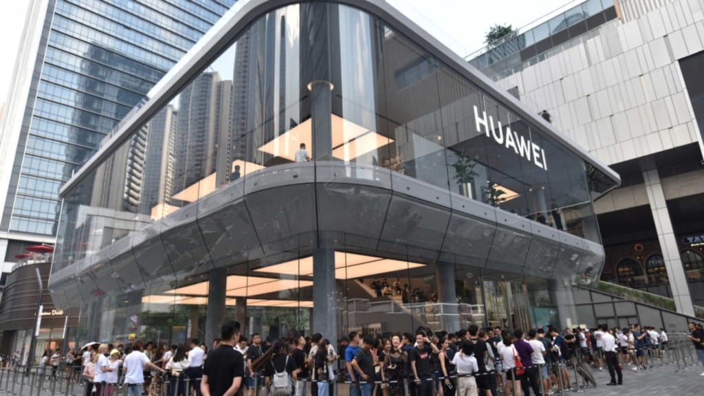 Huawei unveils a new NAS solution to tackle GenAI's biggest data ...