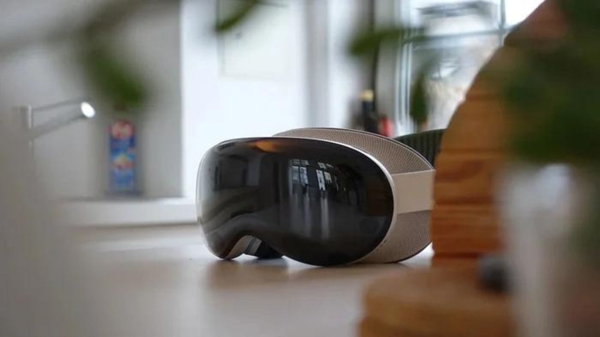 Meta's new patent mirrors Apple's Vision Pro EyeSight feature - Tech ...