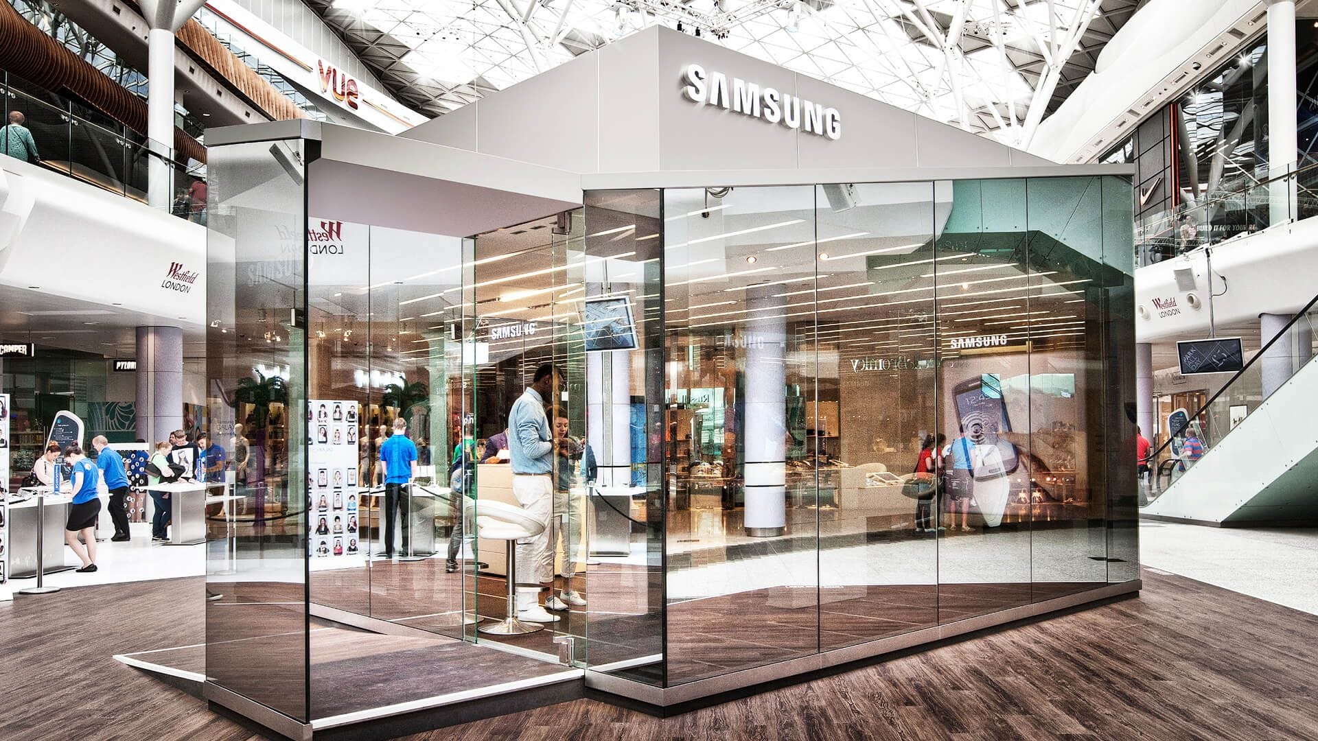 Samsung opens three new experience stores in Singapore - Tech Edition