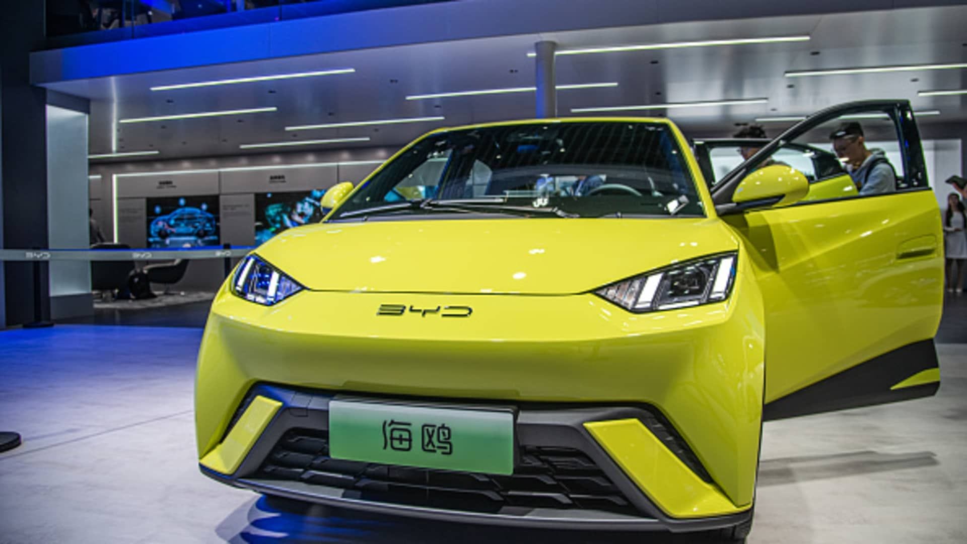 Solid sales for China's top EV makers, Li Auto, Xpeng, and Nio, despite discounts - Tech Edition