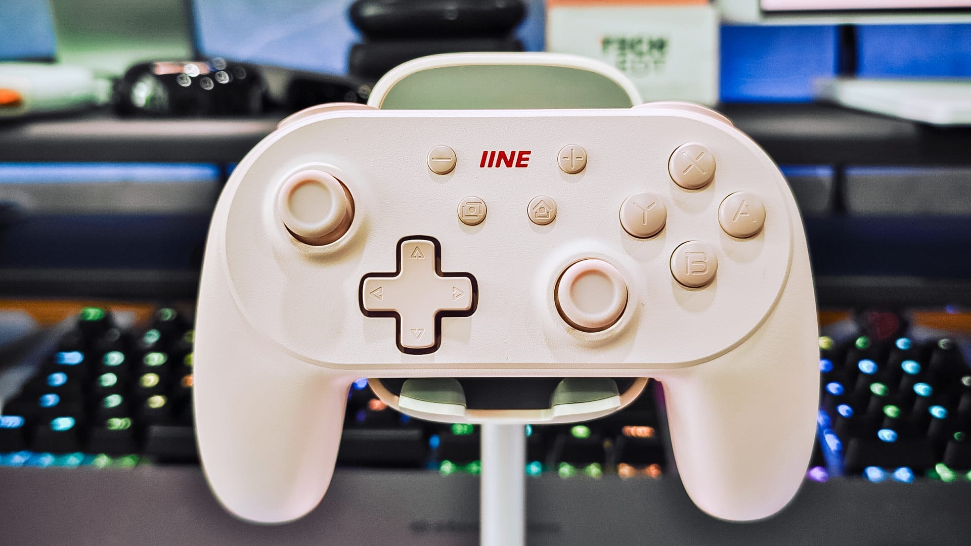 IINE Athena Wireless Controller review: Precision and versatility in ...