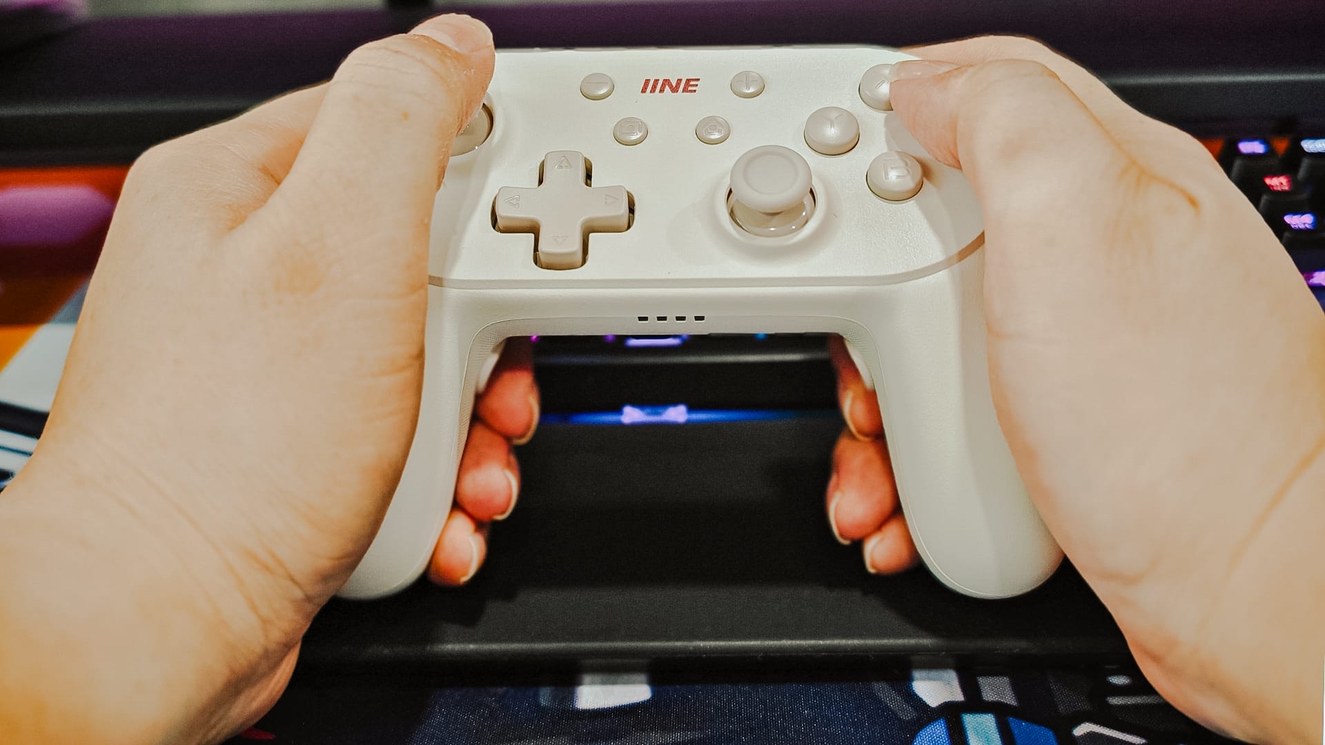 IINE Athena Wireless Controller review: Precision and versatility in ...