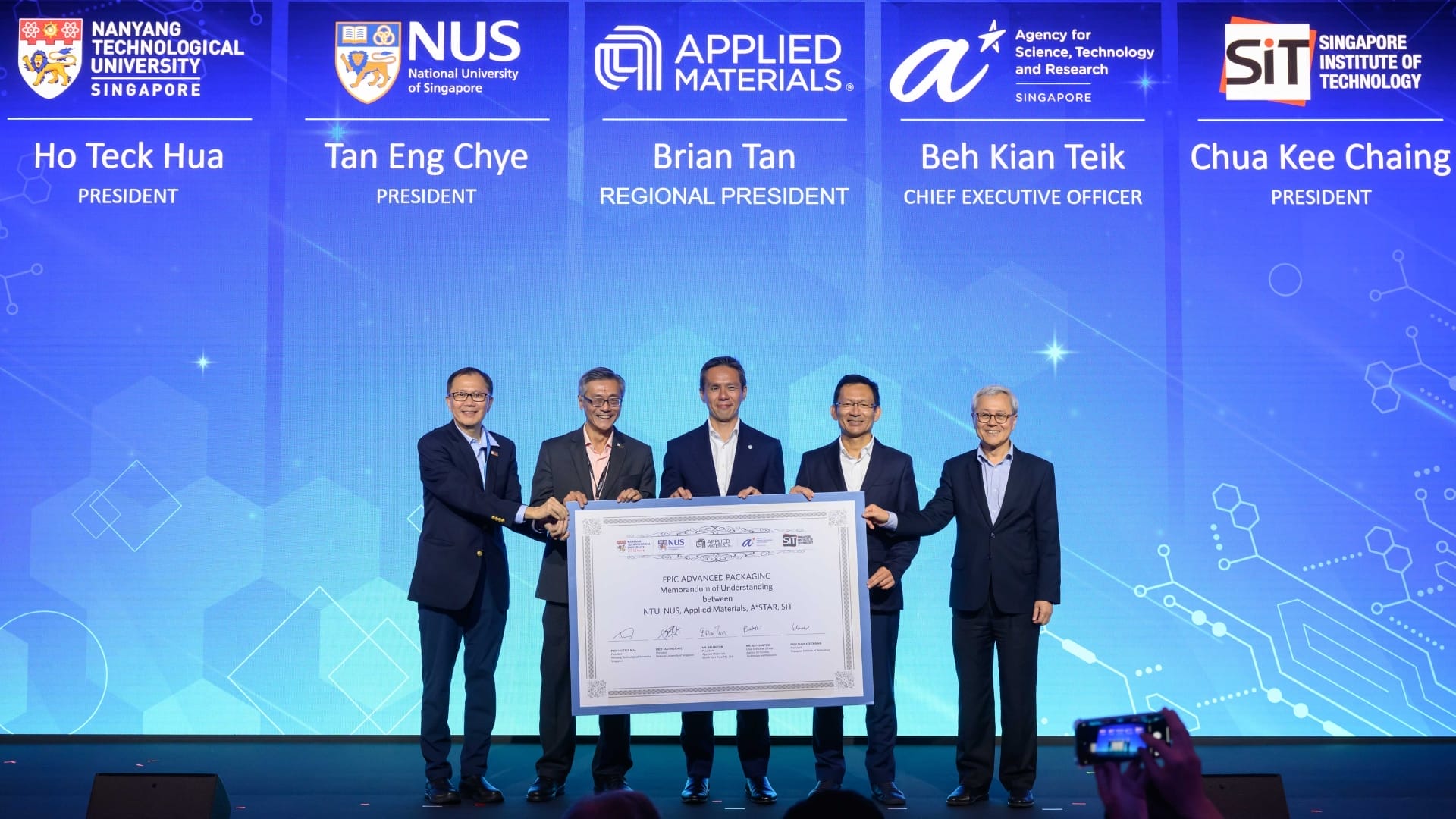 Applied Materials announces new collaboration model for advanced ...