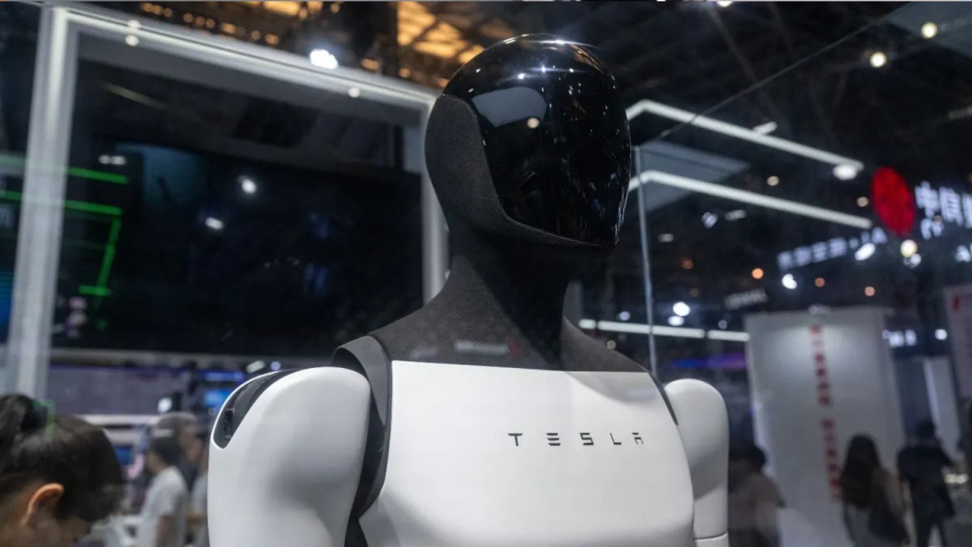 Tesla’s Optimus robot leaps forward with new skills - Tech Edition