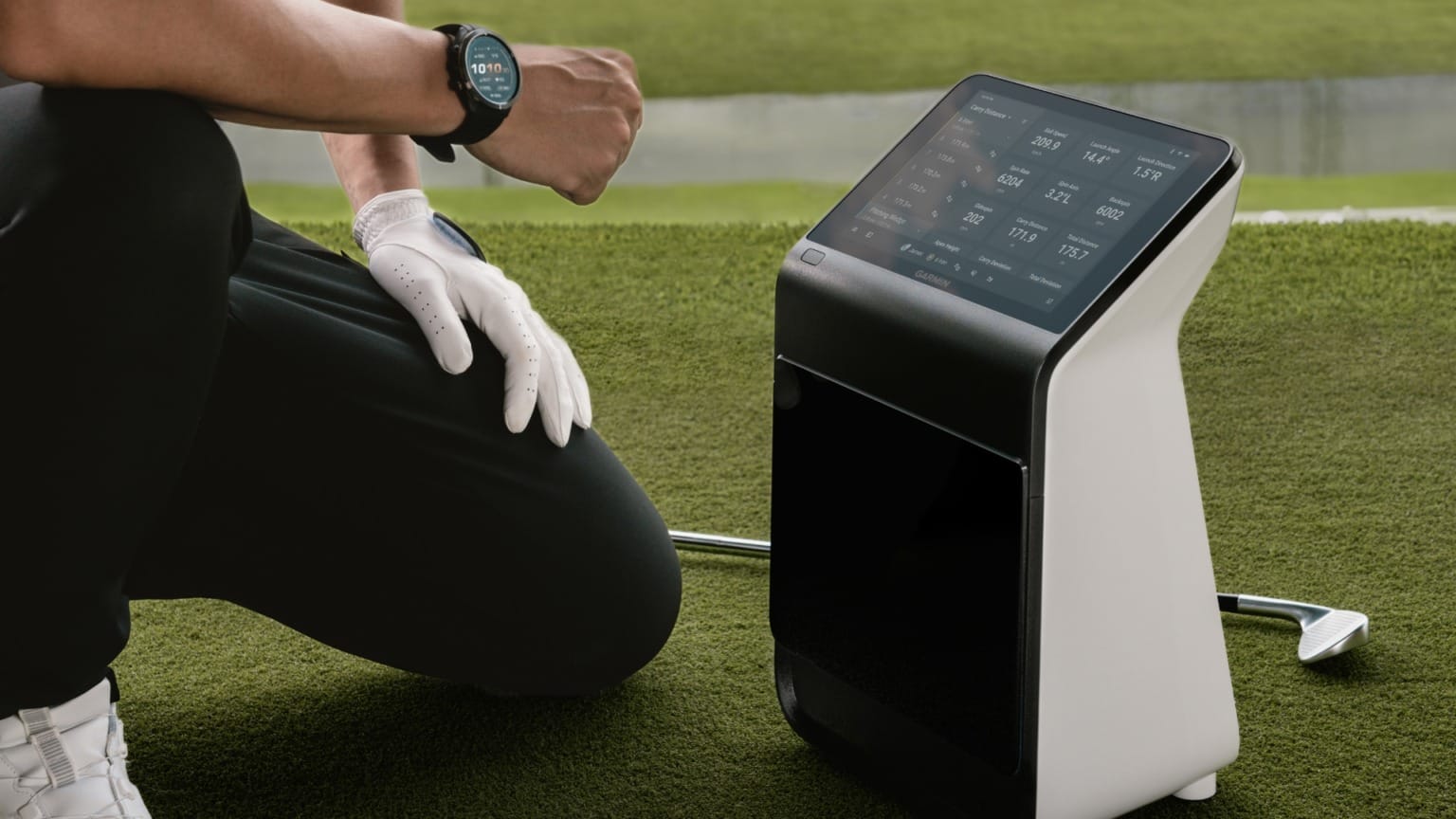 Garmin introduces Approach R50, a portable golf launch monitor with ...