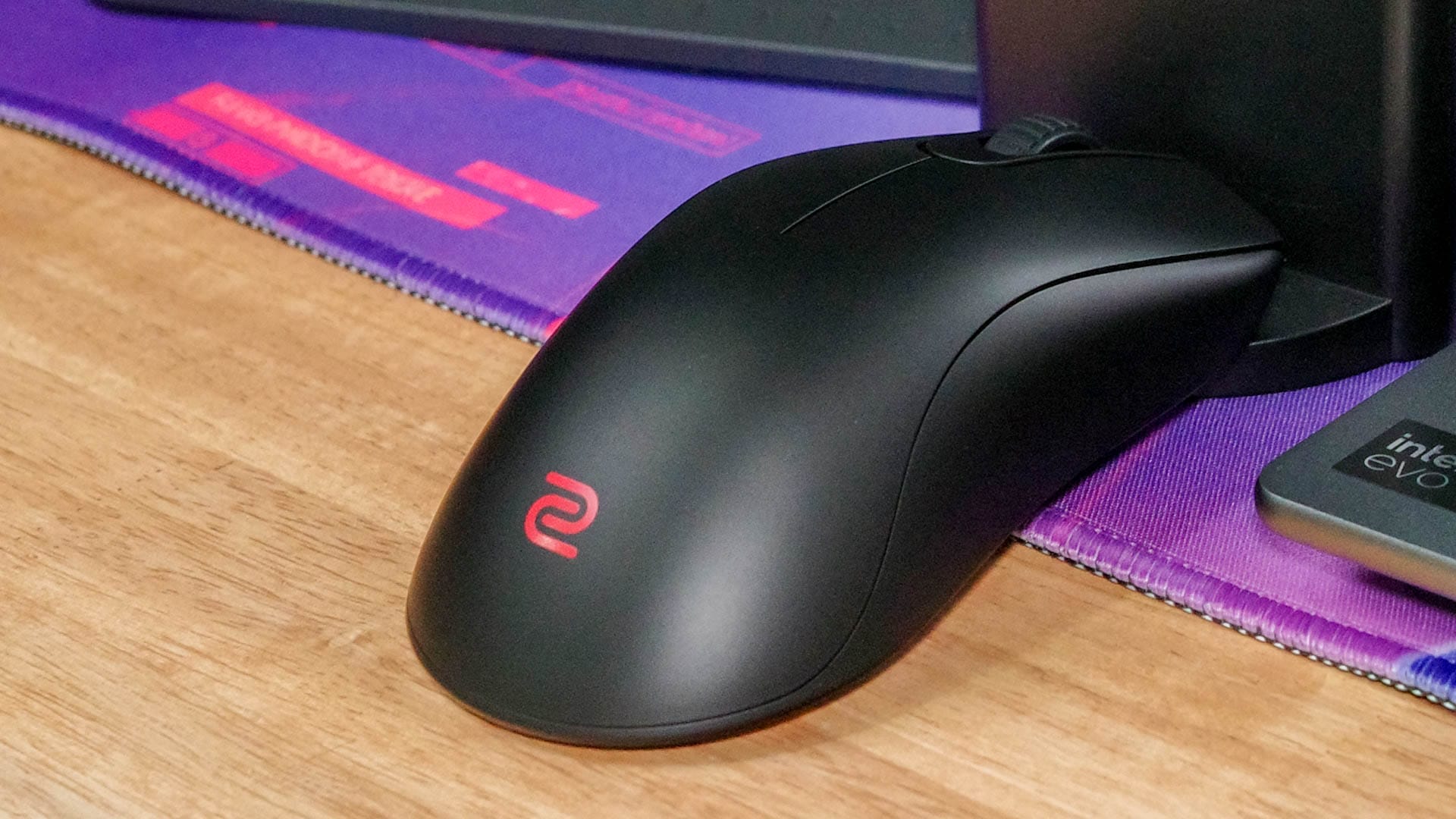ZOWIE FK2-DW review: Precision and speed for competitive gamers - Tech ...