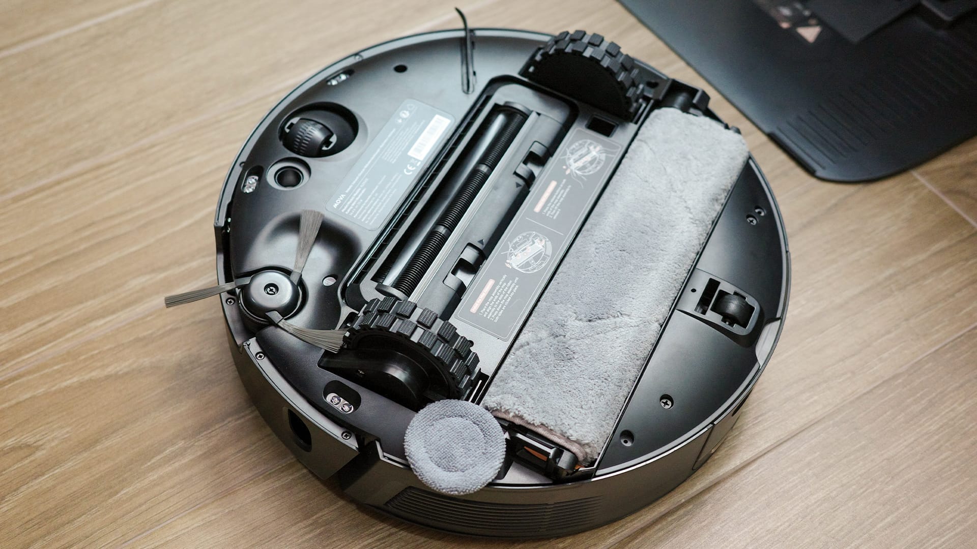 MOVA Z50 Ultra review: World’s first HydroSync mopping & AI-powered ...