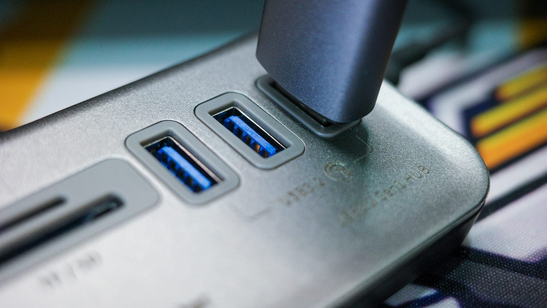 Yottamaster 3 Ports USB Hub with Card Reader review: A reliable hub for ...
