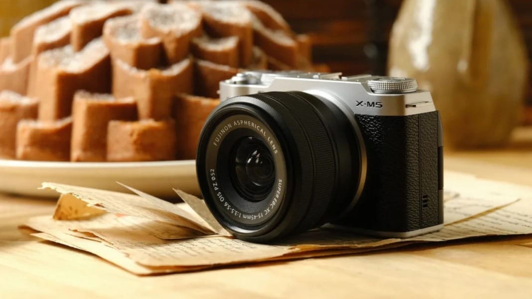 Fujifilm’s new X Half camera delivers vintage vibes — and skips RAW ...